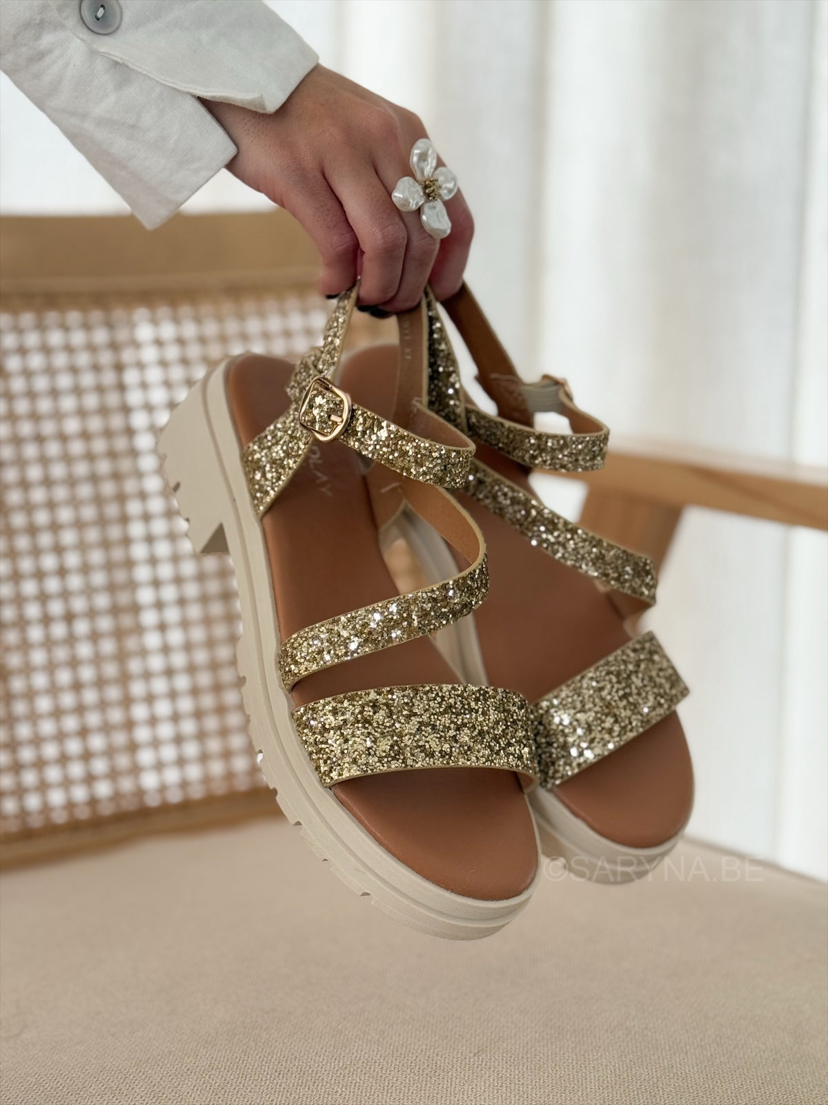 Sandales « AMARA » GOLD – Saryna